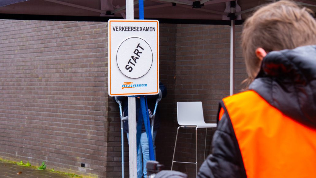 Uithuizen geeft startschot voor praktisch verkeersexamen ...